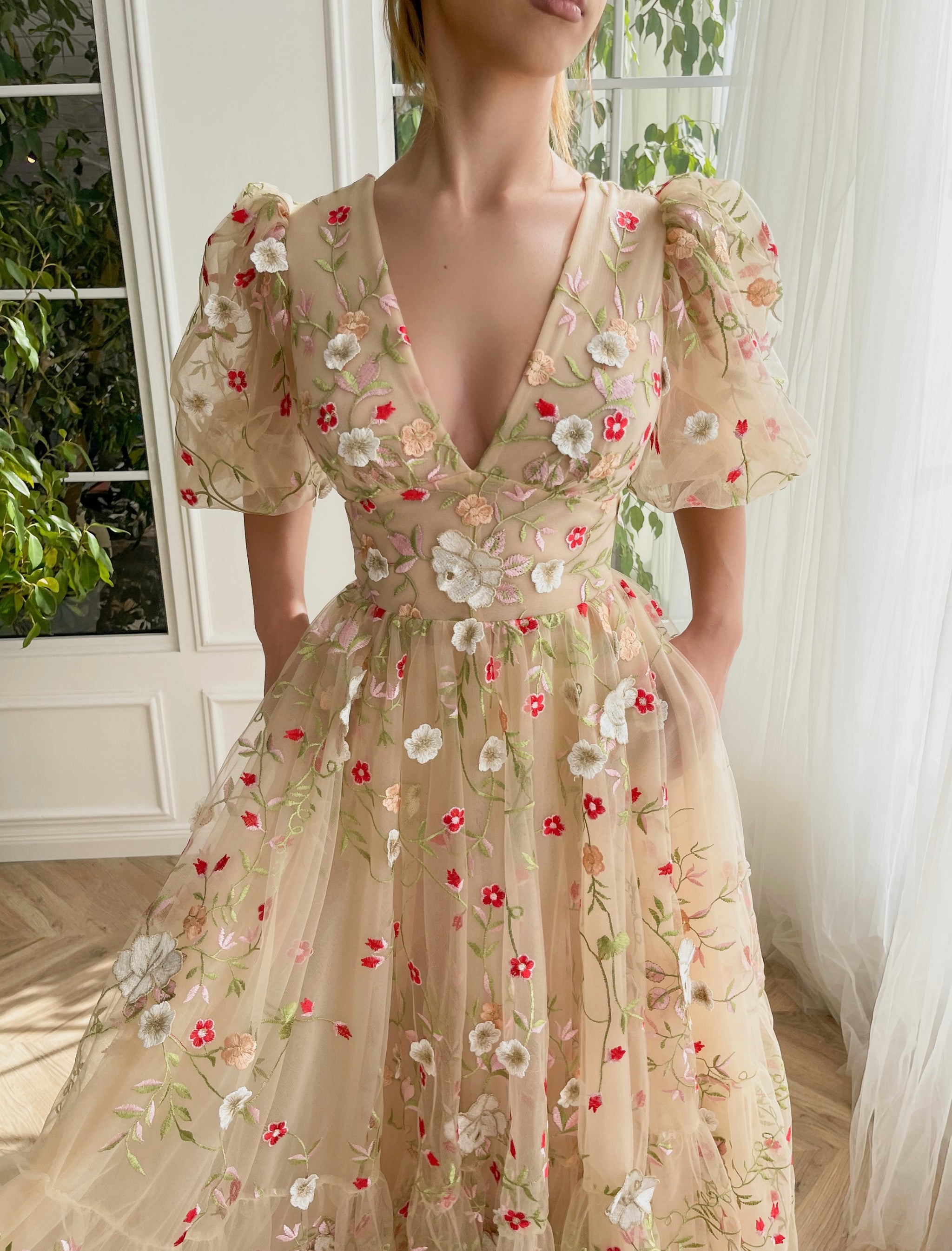 Floral Lace Midi Dress | Teuta Matoshi